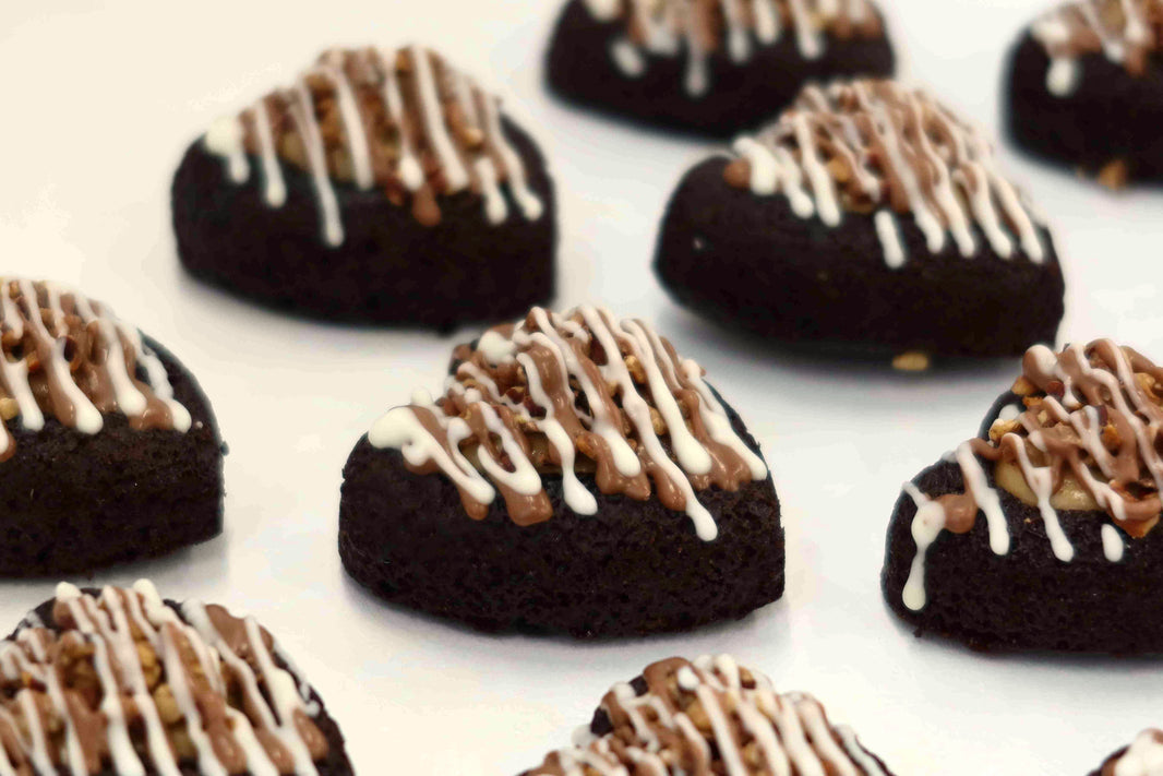 Parve: Miniatures – Falkowitz Cakes & Desserts