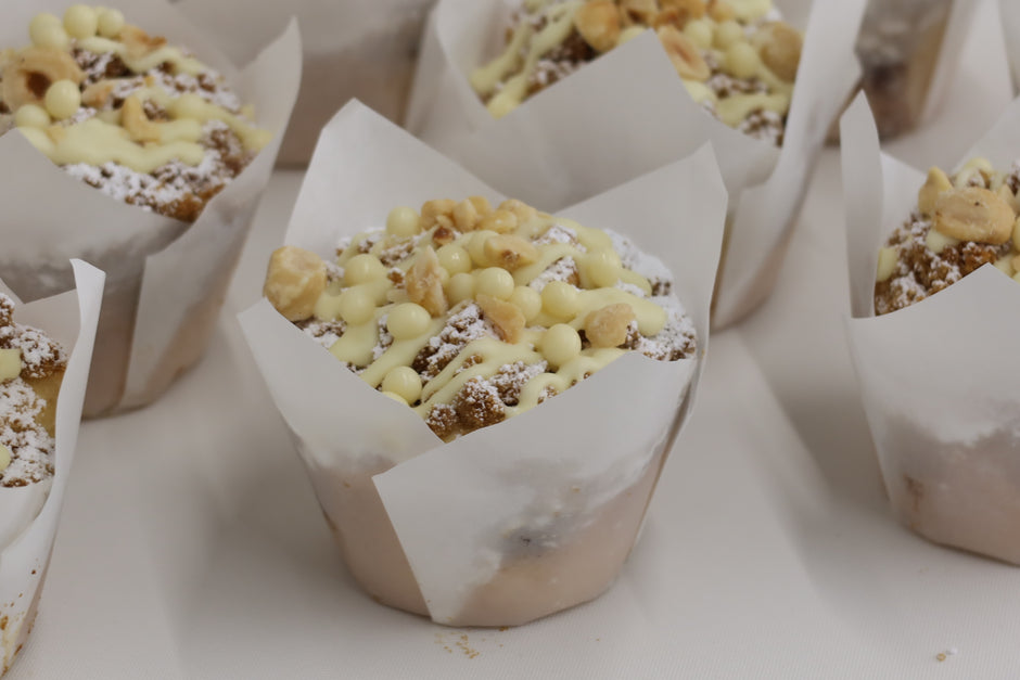 Milchig: Miniatures – Falkowitz Cakes & Desserts